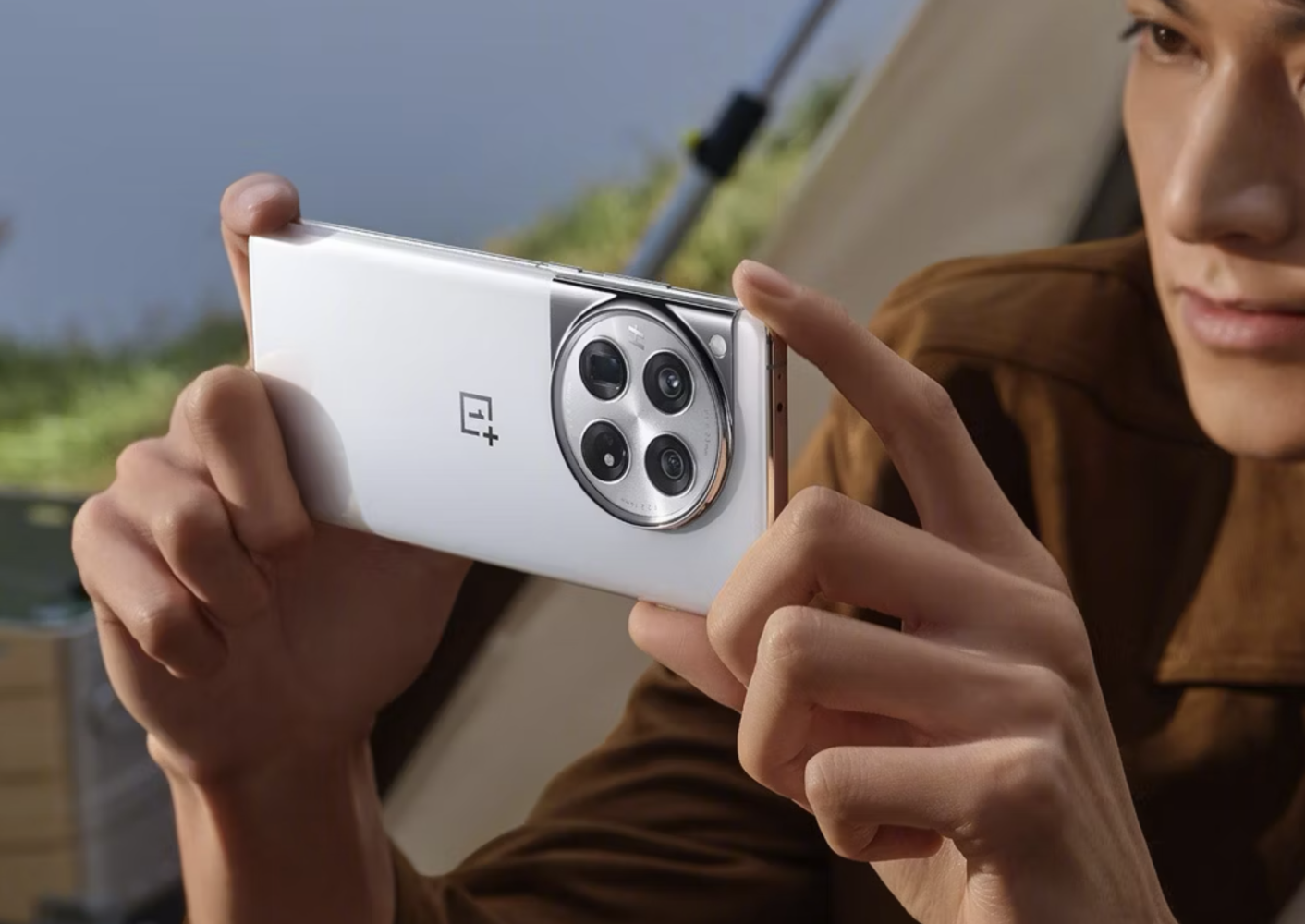 OnePlus 12 design revealed - Absolute Geeks UAE