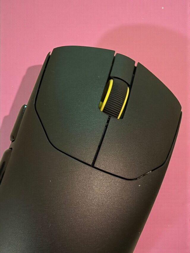 Corsair Sabre V2 Pro Ultralight Wireless review: the 36-gram mouse that ...