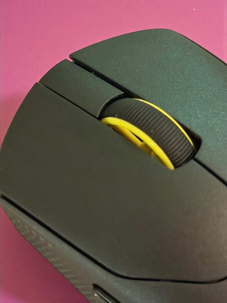 Corsair Sabre V2 Pro Ultralight Wireless review: the 36-gram mouse that ...